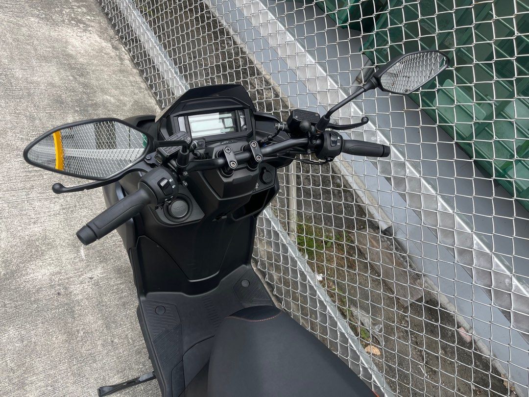 YAMAHA FORCE 155, 機車, 重機在旋轉拍賣