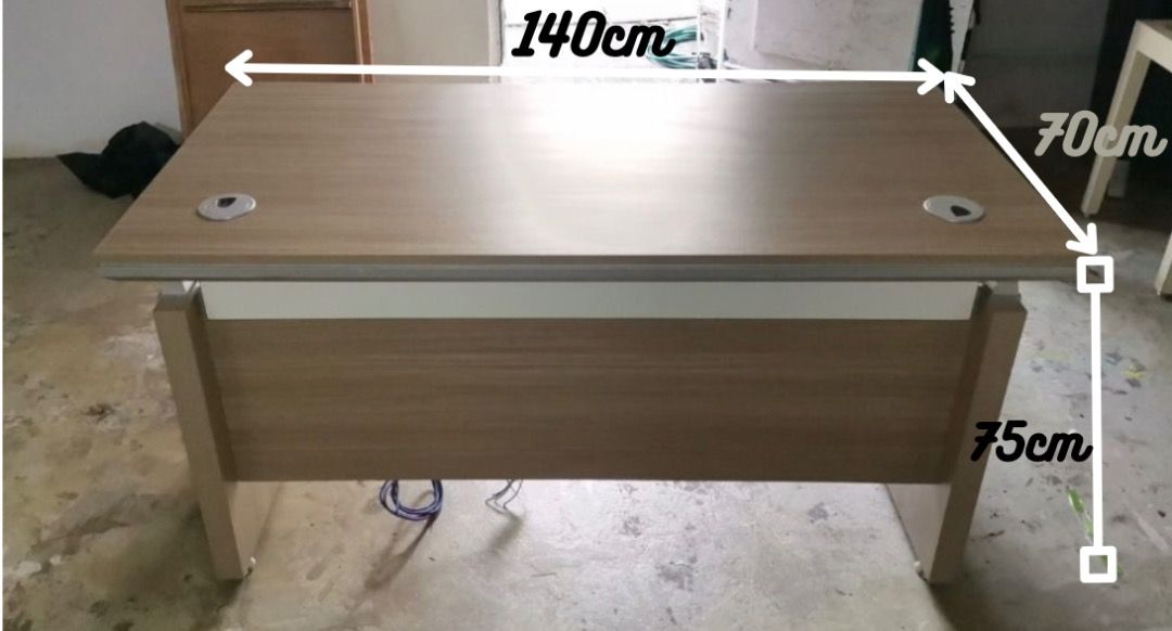 140cm computer table with sockets (mass clearance), Furniture & Home ...