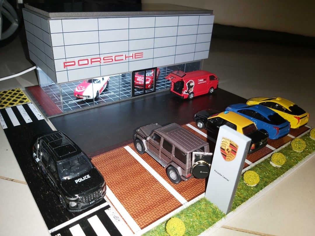 1/64 Lamborghini / Porsche / Apple Showroom / KFC / McDonald's ...