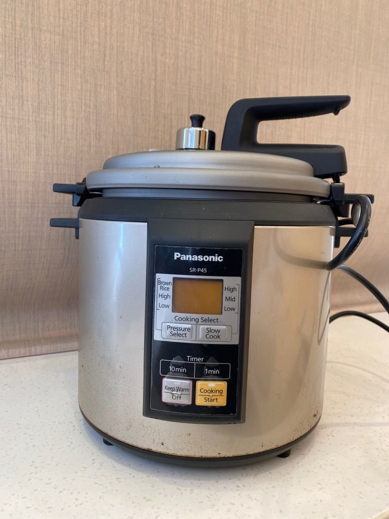 (原價$1680) Panasonic 樂聲牌SR-P45 4.5公升電子高速煲 壓力煲, 家庭電器, 廚房電器, 鍋具 - Carousell