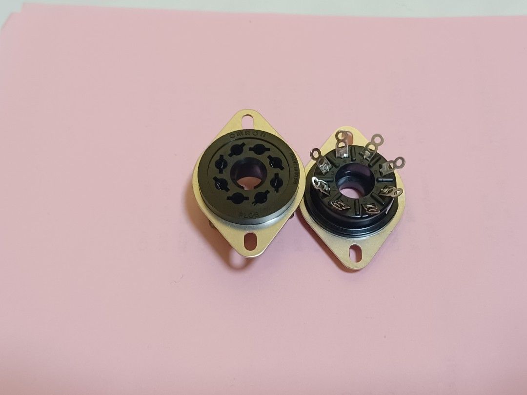 8 pin vacuum tube socket, Audio, Other Audio Equipment on Carousell