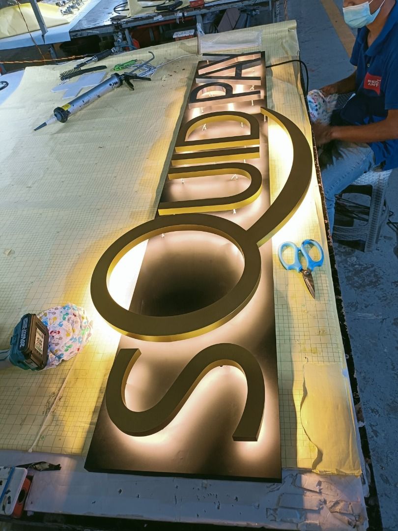 Acrylic Build up , Hook edge signage, Commercial & Industrial ...