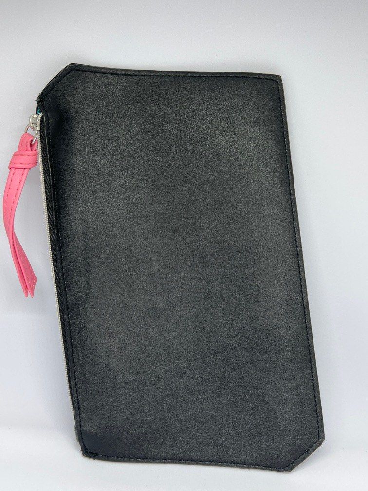 Benefit - the spy club pouch, Women's Fashion, Bags & Wallets, Purses ...