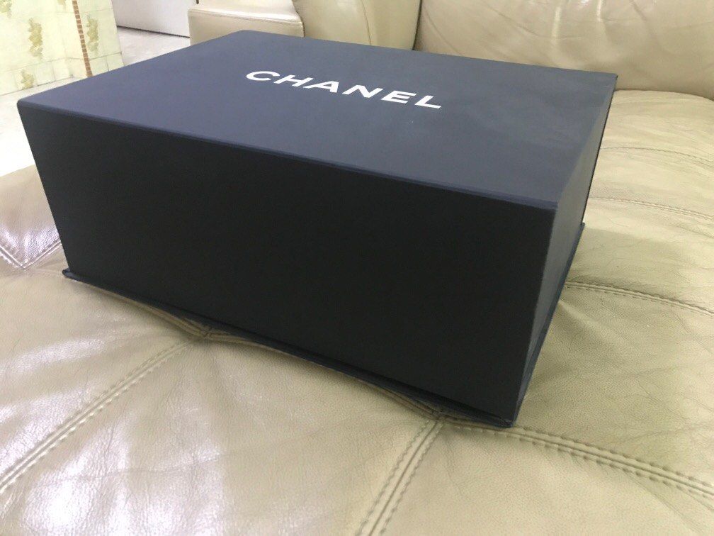 Chanel Box, Women's Fashion, Watches & Accessories, Other Accessories ...