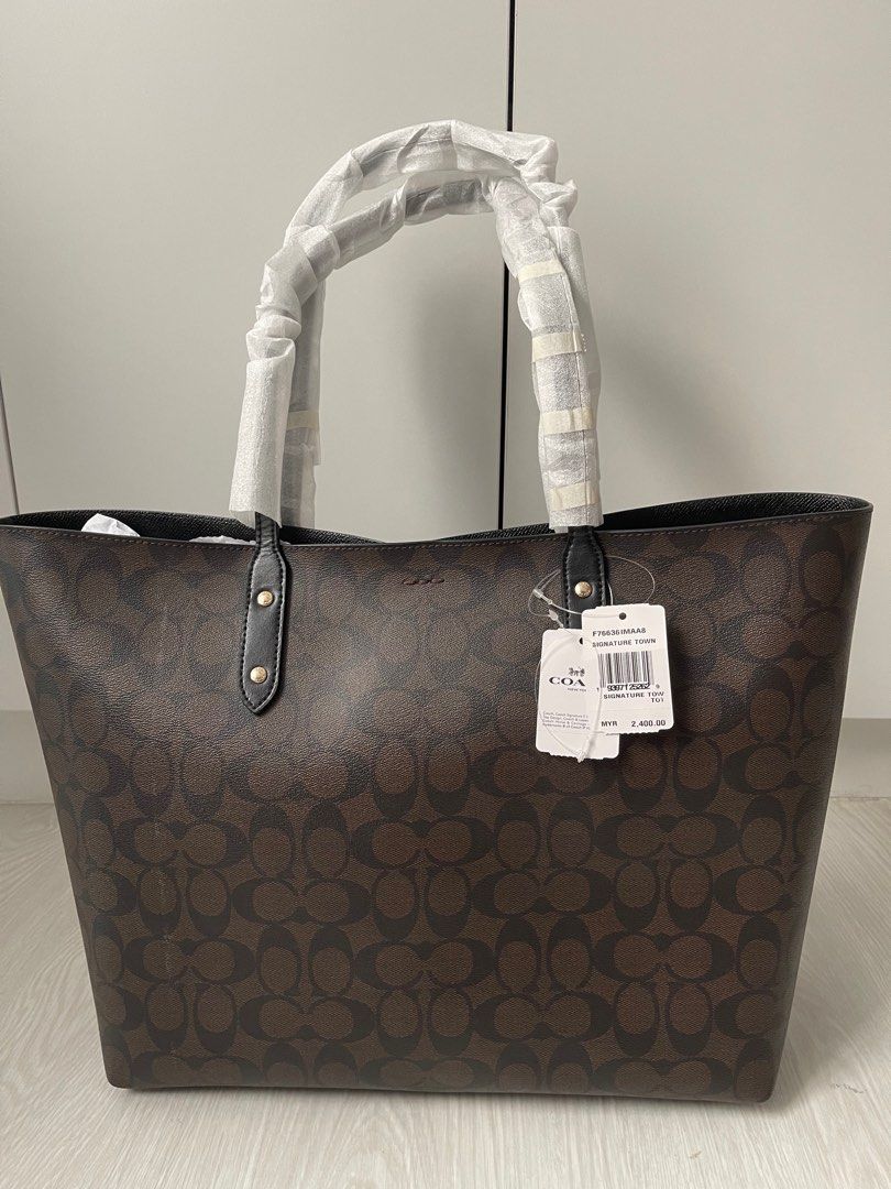 Coach Town Tote in Signature Canvas, Luxury, Bags & Wallets on Carousell