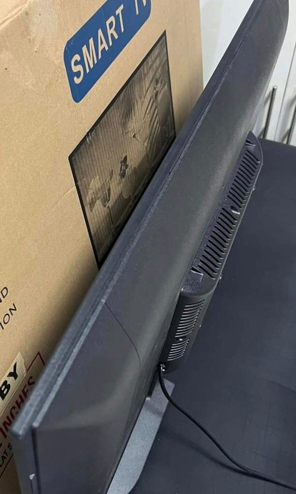 COBY Smart LED Tv 32" on Carousell