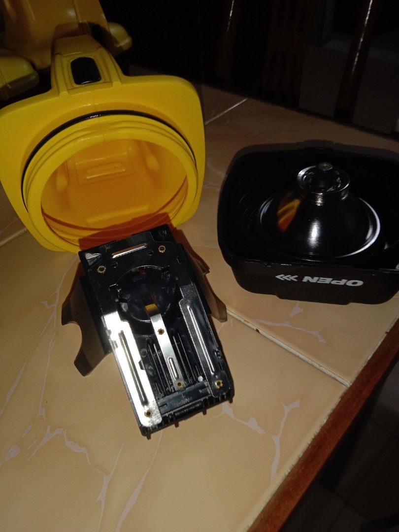 EVEREADY Dolphin Torchlight NOS, Furniture & Home Living, Home ...