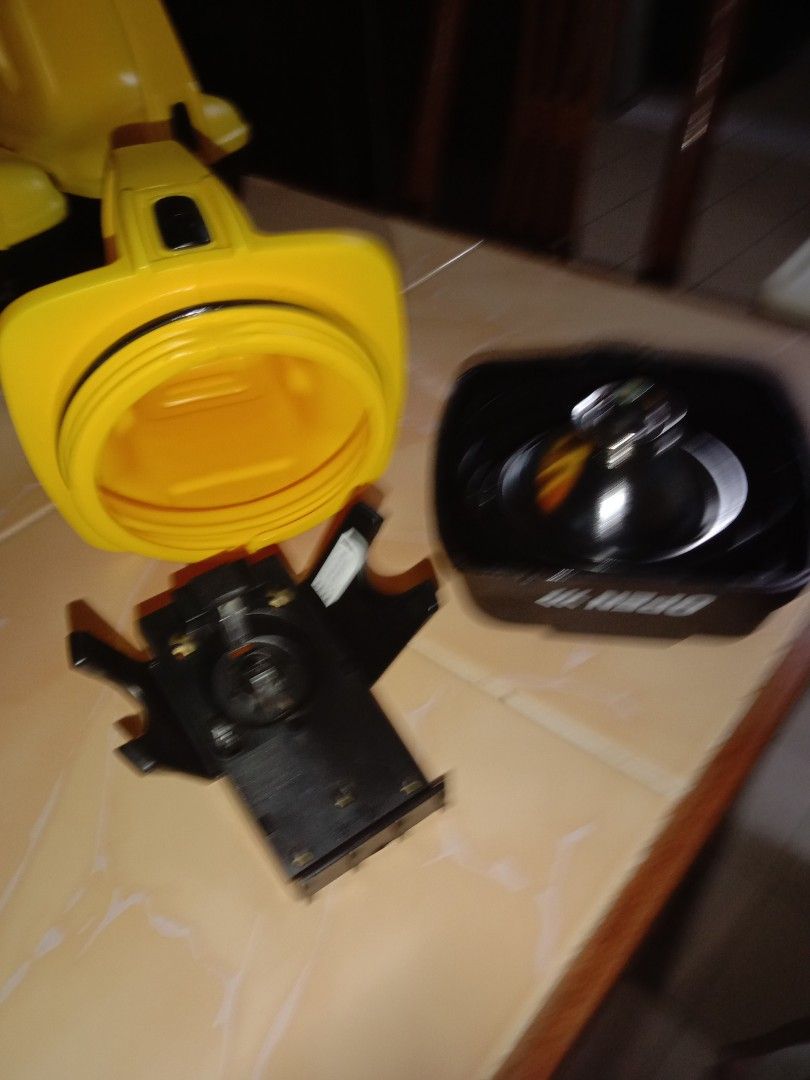 EVEREADY Dolphin Torchlight NOS, Furniture & Home Living, Home ...