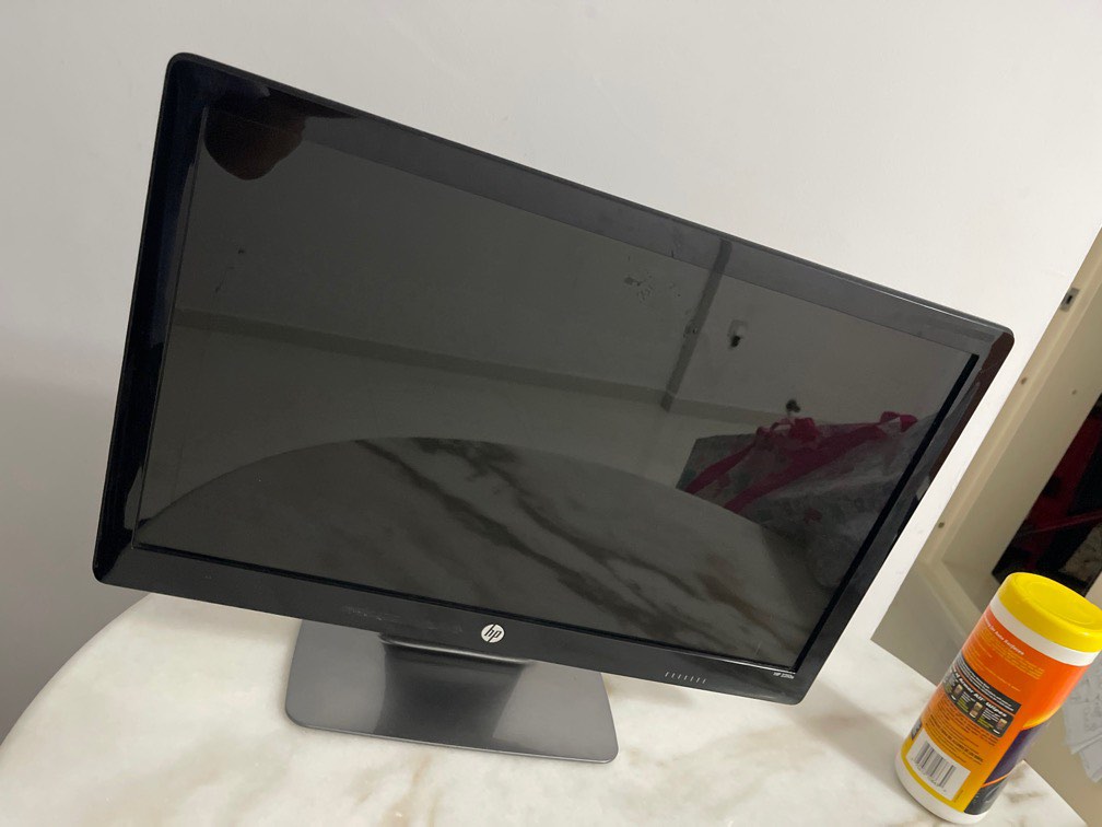 HP monitor, Computers & Tech, Desktops on Carousell