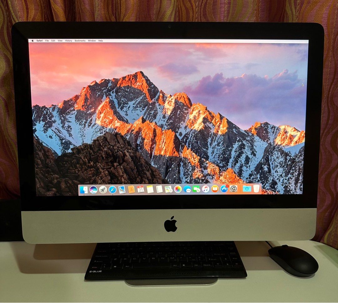 iMac 21.5 inch (late 2009), Computers & Tech, Desktops on Carousell
