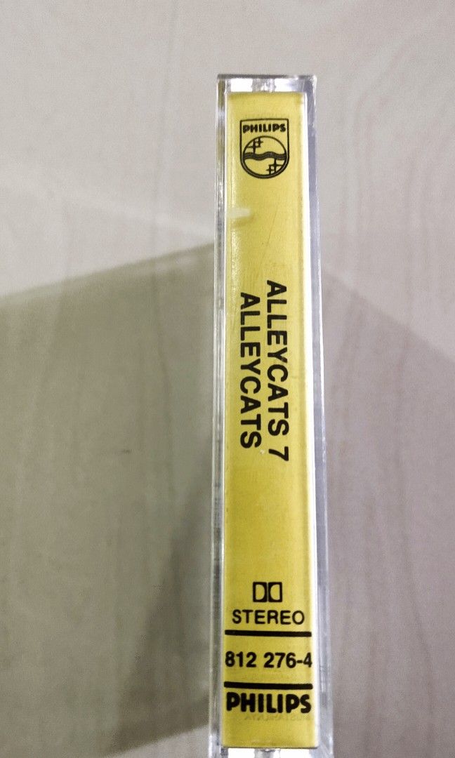 Kaset Alleycats - 7, Hobbies & Toys, Music & Media, CDs & DVDs on Carousell