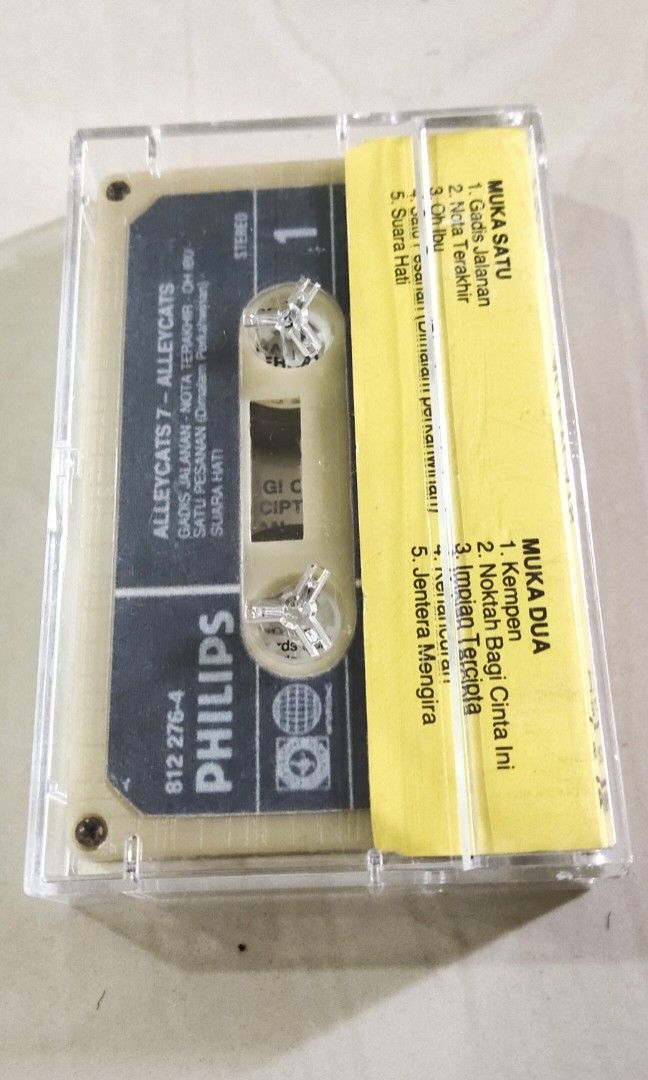 Kaset Alleycats - 7, Hobbies & Toys, Music & Media, CDs & DVDs on Carousell