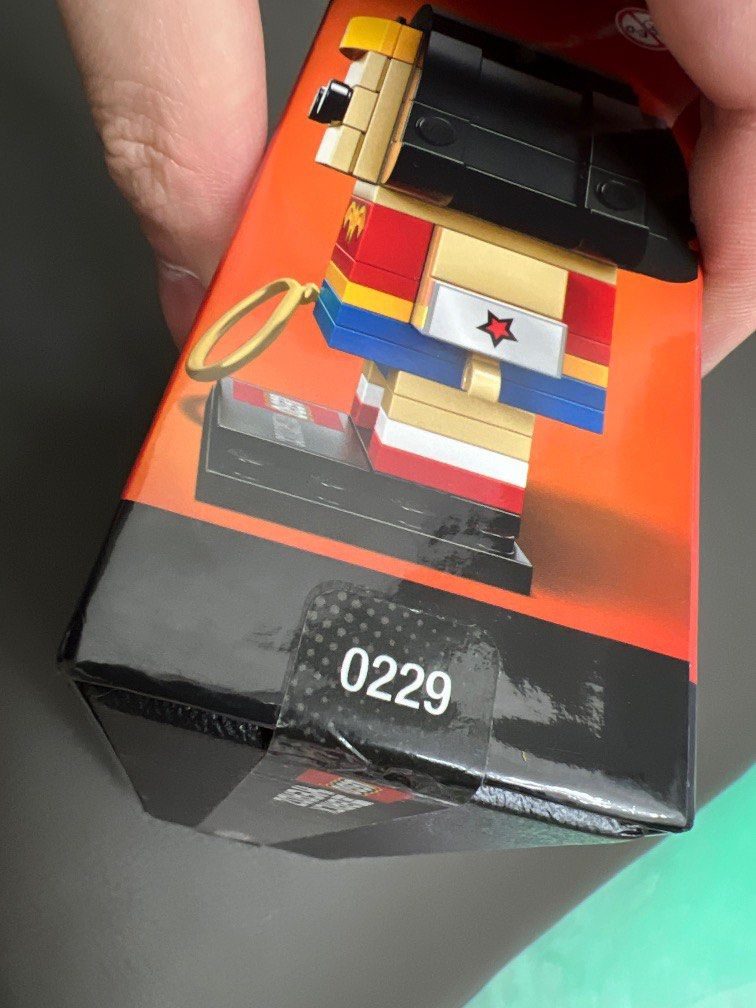 LEGO BrickHeadz Superman & Wonder Woman (41490), 興趣及遊戲, 玩具 & 遊戲類 ...