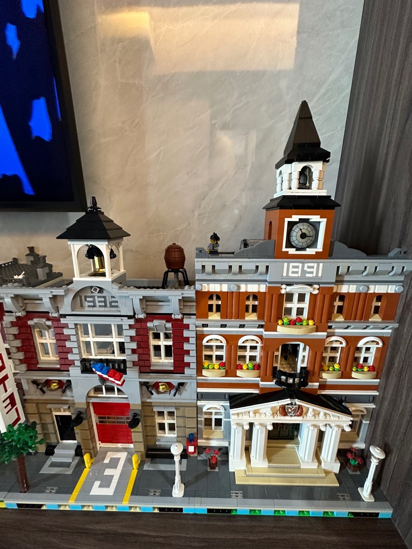 Lego Modular Fire Station 10197 Town Hall 10224 Set, Hobbies & Toys ...
