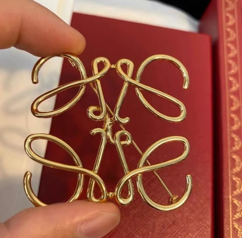 Loewe brooch, Women's Fashion, Watches & Accessories, Other Accessories ...