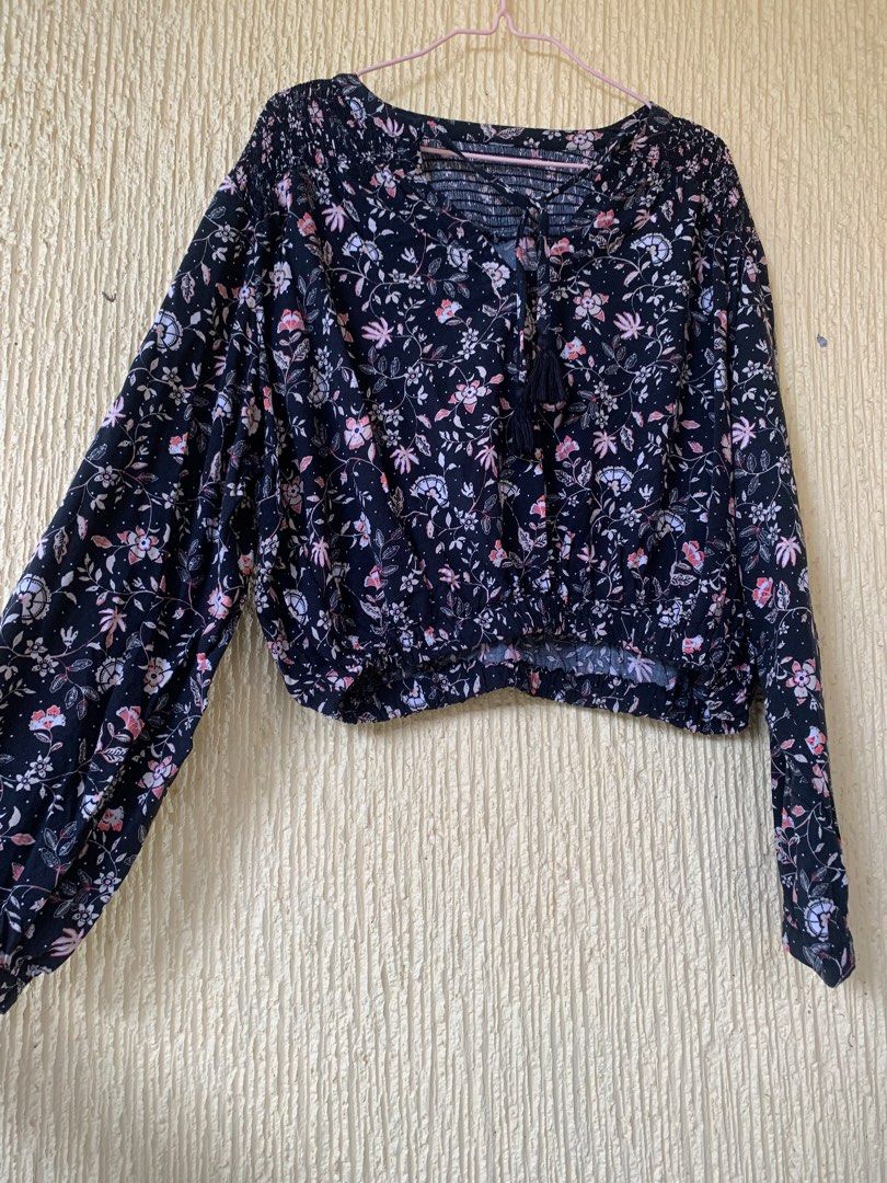 Long sleeves floral dress garterized bottom, Women's Fashion, Tops ...