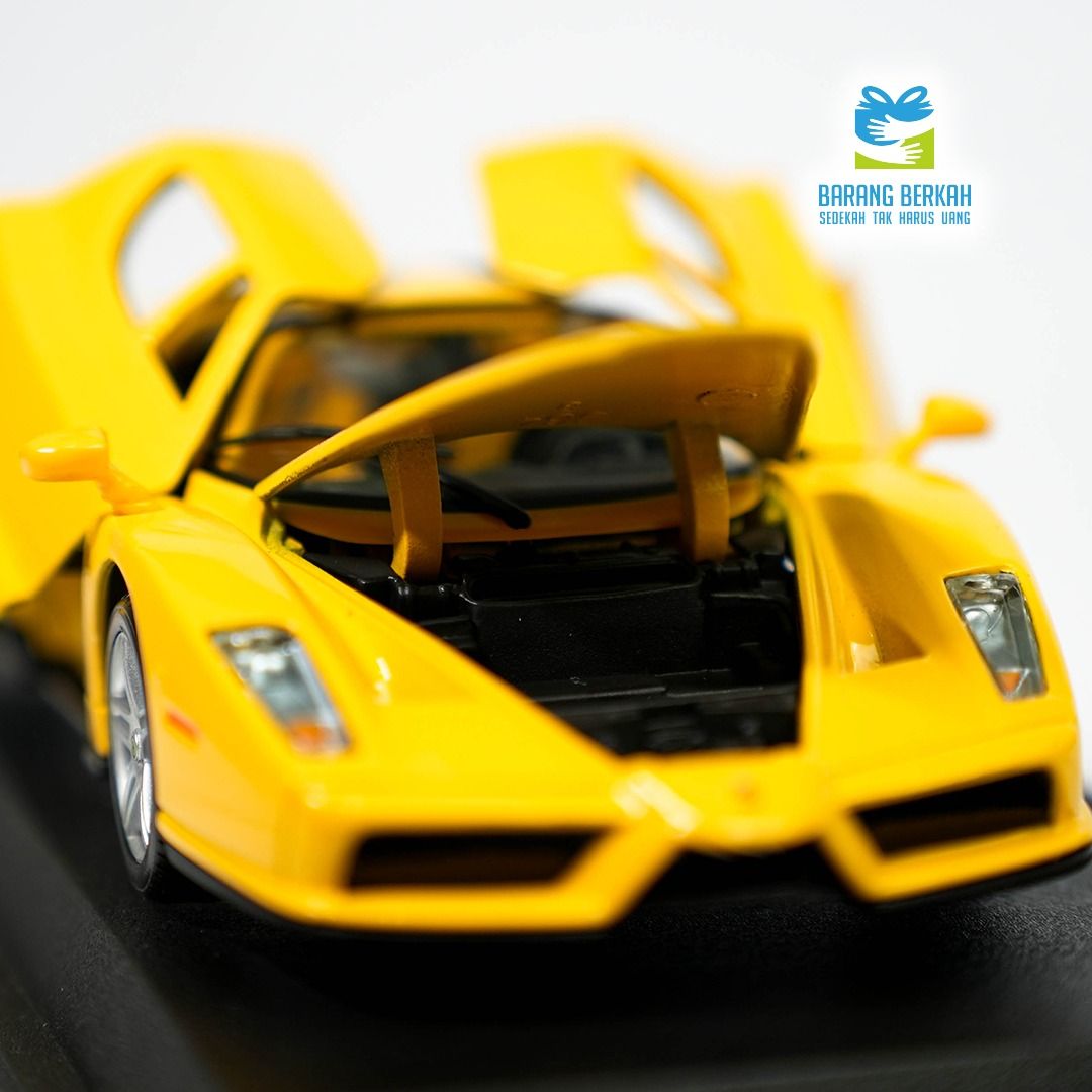 Mobil Mainan | Enzo Ferrari Bburago Original, Toys & Collectibles ...