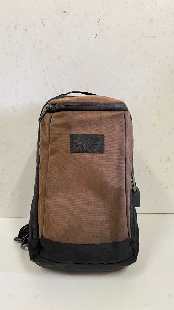 Nepa Crossbody Bag with usb port and cable, Sports Equipment, Hiking ...