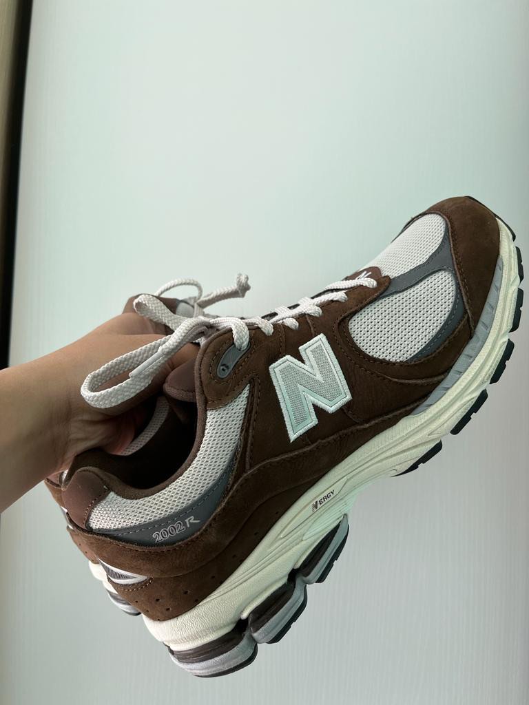 New balance 2002r, 男裝, 鞋, 波鞋 - Carousell