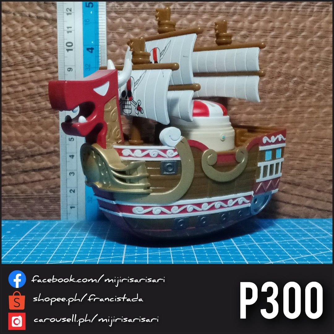 One Piece Luffy Usopp Mihawk Law halfbust, Nami Sanji chibi, and Red ...