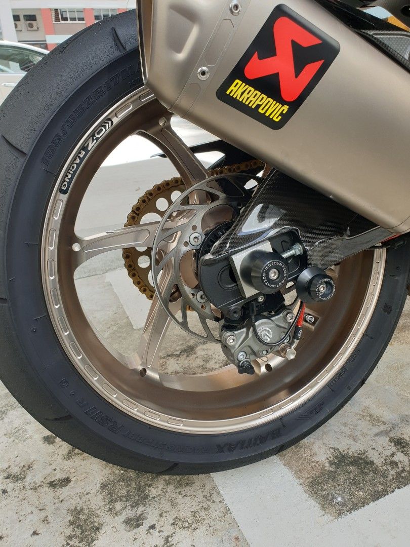 OZ Racing rims Yamaha R1, Motorcycles, Motorcycle Accessories on Carousell