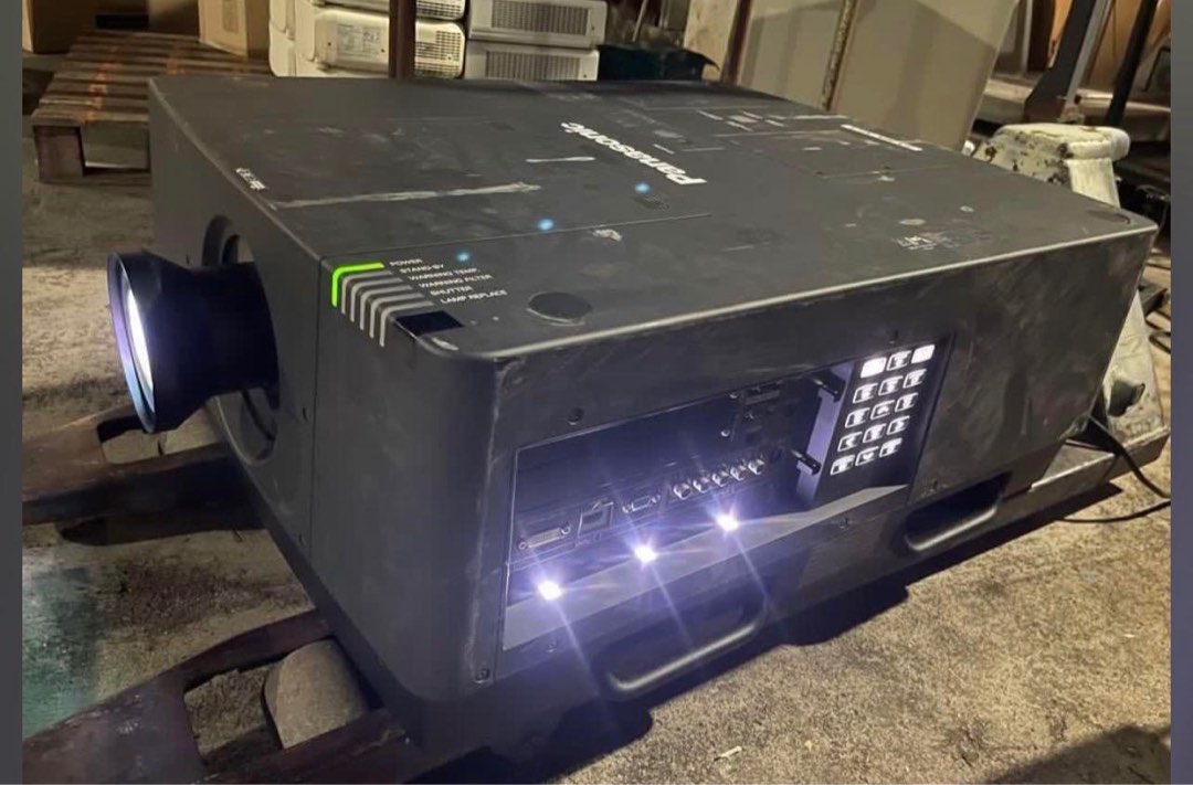 Panasonic EX16K XGA projector, TV & Home Appliances, TV & Entertainment ...