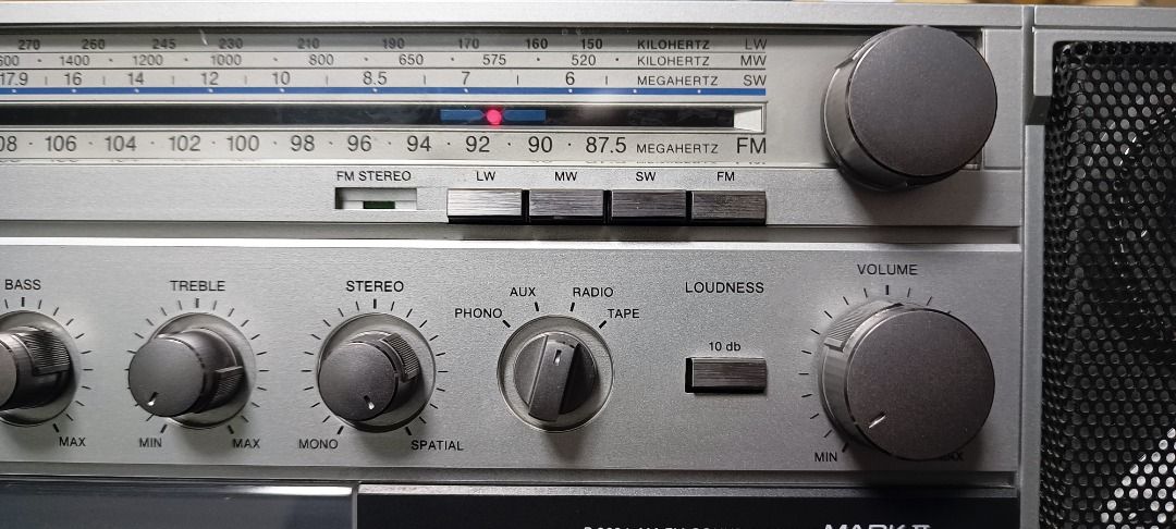 Philips D8634 boombox made in Austria with 3-motor mechanism, 音響器材, 音樂 ...