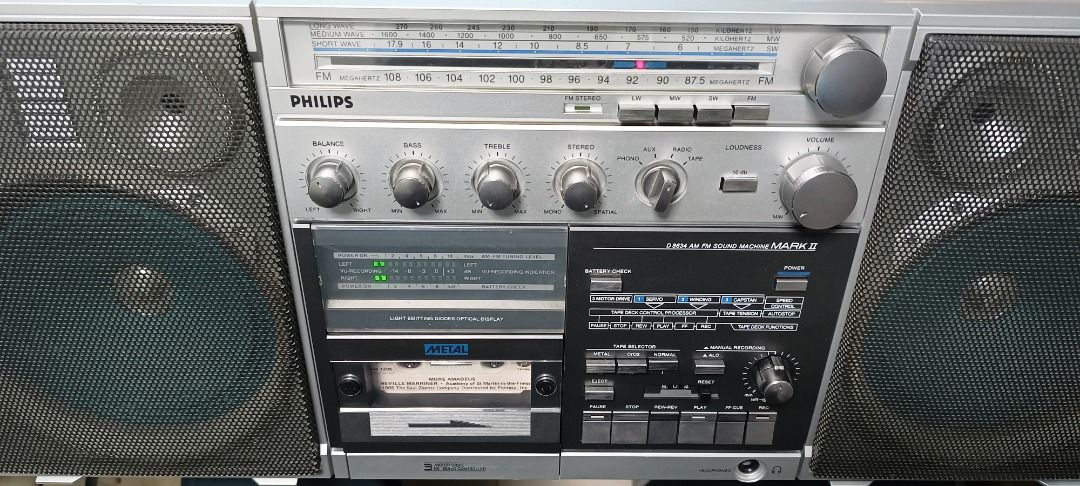 Philips D8634 boombox made in Austria with 3-motor mechanism, 音響器材, 音樂 ...