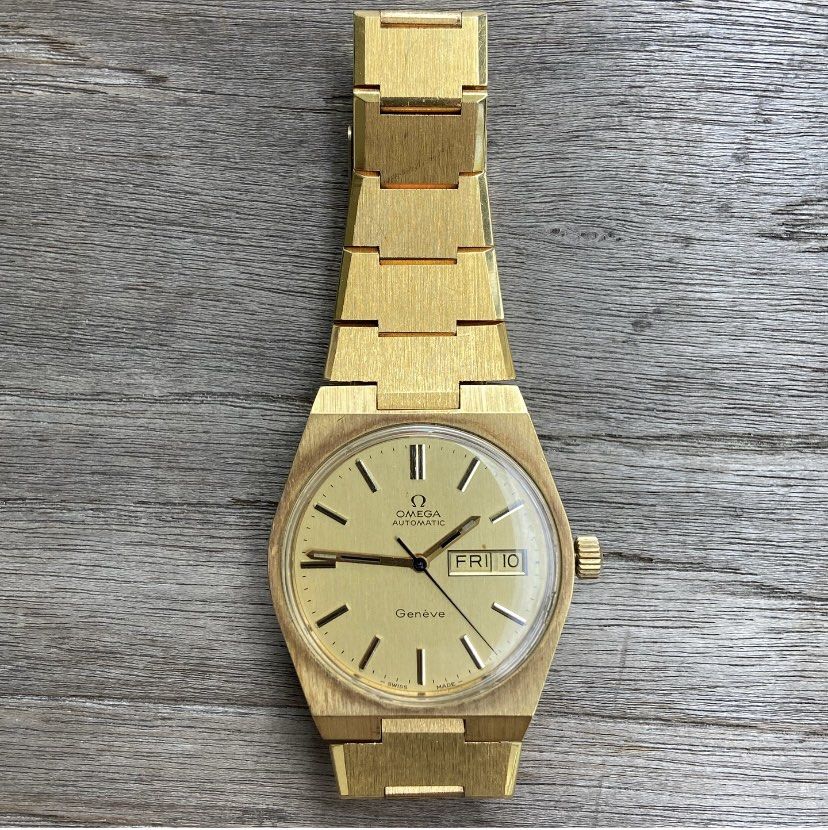 ON HOLD (Sharp case/Natural Patina) 1975 vintage Omega Geneve Automatic ...