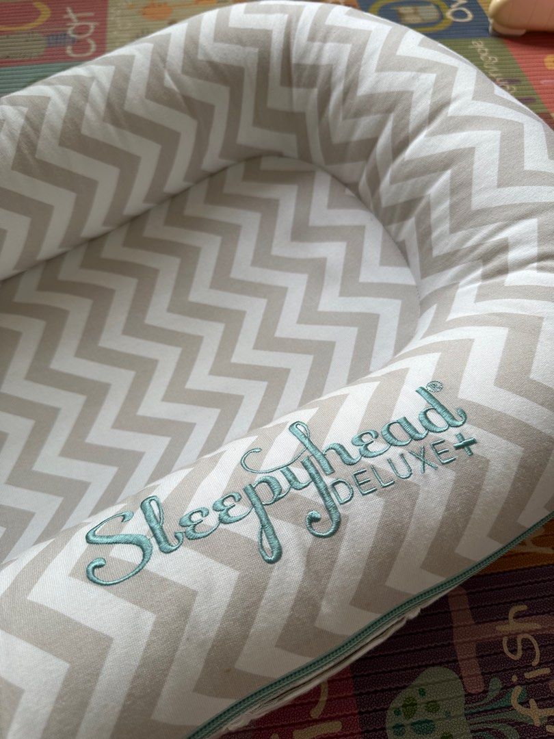 Sleepyhead Deluxe+ (Dockatot), Babies & Kids, Baby Nursery & Kids ...