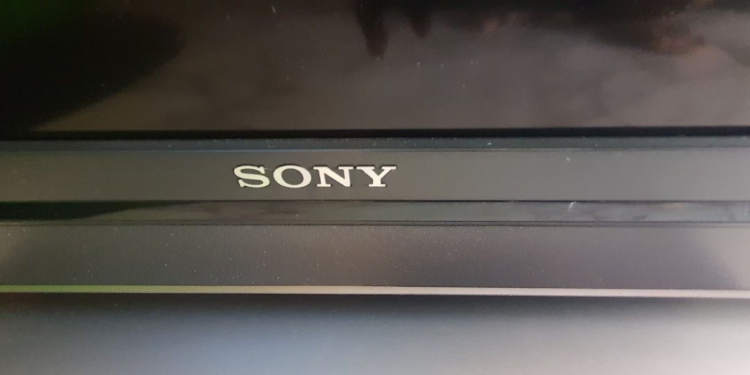 Sony 40"Bravia, TV & Home Appliances, TV & Entertainment, TV on Carousell
