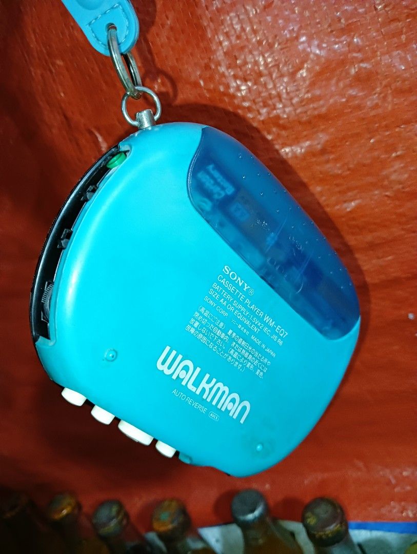 Sony Bean Walkman WM EQ7, Hobbies & Toys, Memorabilia & Collectibles ...