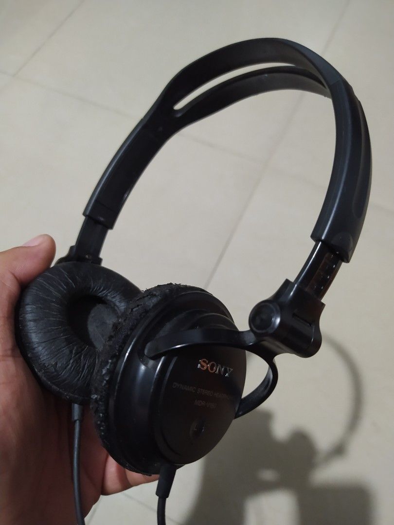 Sony Headphone MDR-V150, Audio, Headphones & Headsets on Carousell