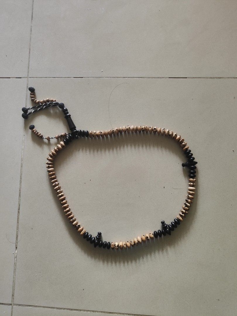 Tasbih kayu abanus n oudsolid, Hobbies & Toys, Religious Items on Carousell