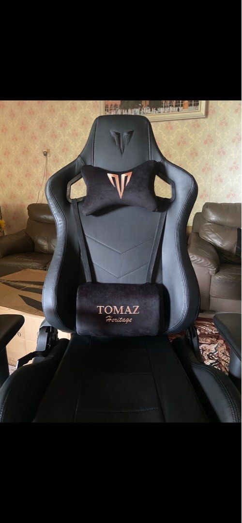 Tomaz Blaze X Pro Gaming Chair, Auto Accessories on Carousell