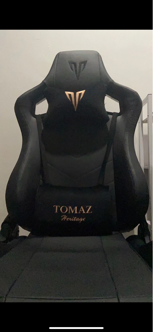Tomaz Blaze X Pro Gaming Chair, Auto Accessories on Carousell