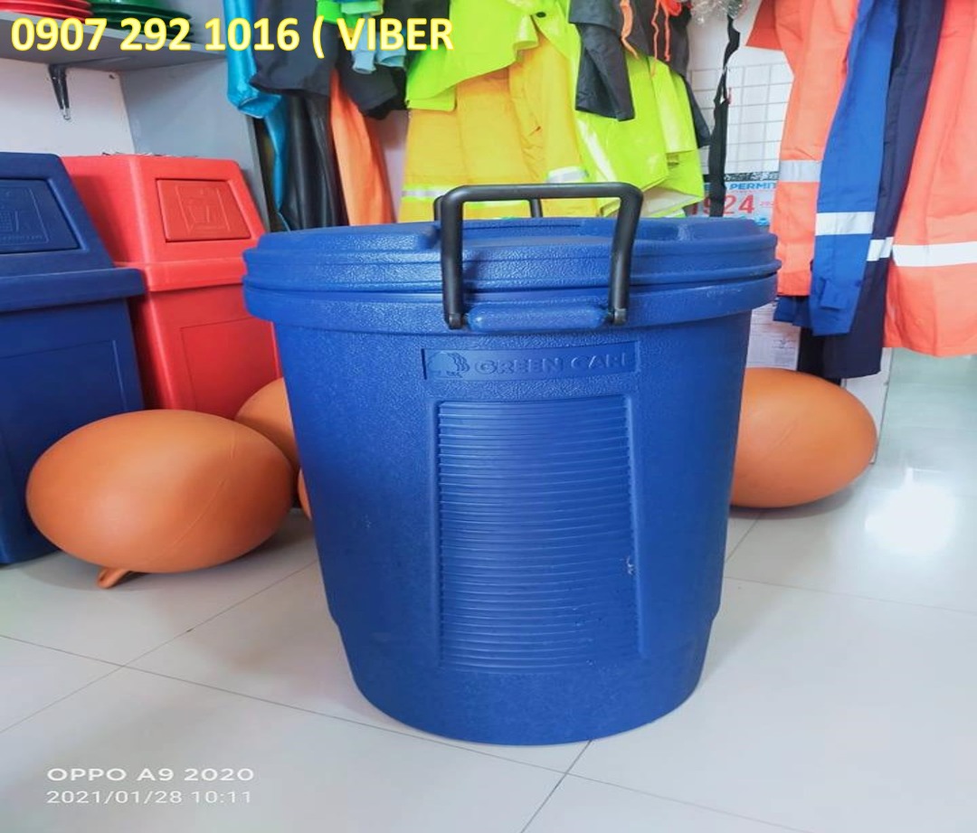 Trash bin trolling bin 368, Furniture & Home Living, Cleaning ...