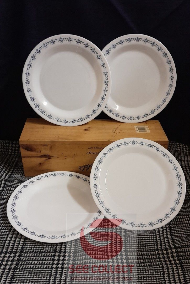 Vintage Arcopal French dinner plates, milk glass, 1970s, Furniture ...