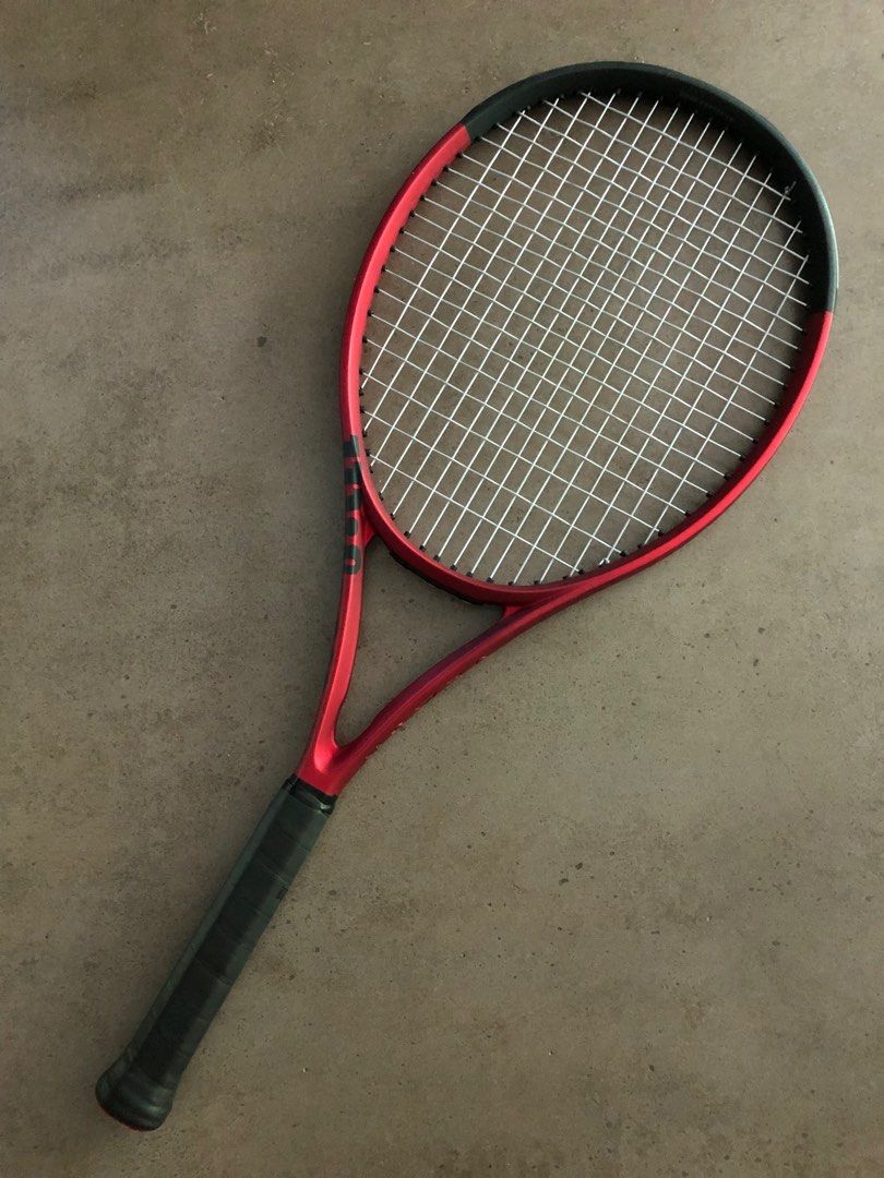 Wilson Clash 100 V2 (Grip 1, 295g), Sports Equipment, Sports & Games, Racket & Ball Sports on ...