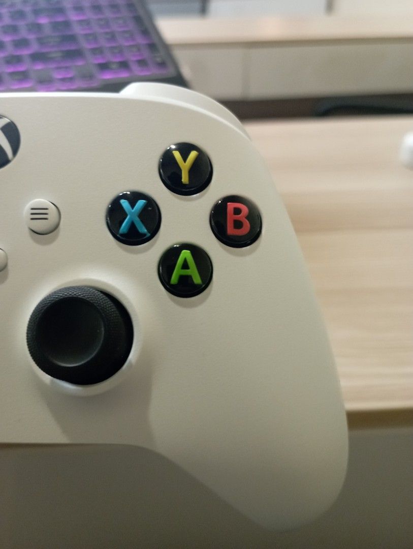 Xbox controller robot white, Video Gaming, Gaming Accessories ...