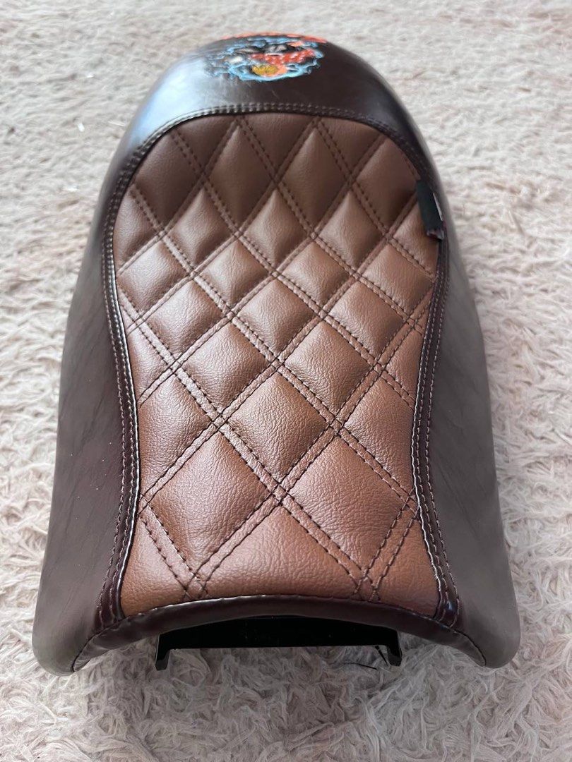 Yamaha Xsr original custom leather seat, Motorcycles, Motorcycle ...