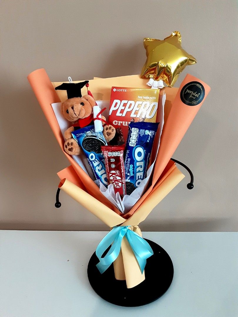 🎓 Graduation Snack Bouquet ( Graduation/ Birthday/ Children's day/ Kid ...