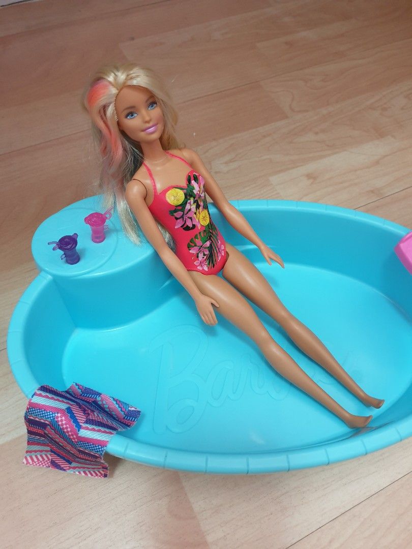 Barbie Swimming Poo, Hobbies & Toys, Toys & Games on Carousell