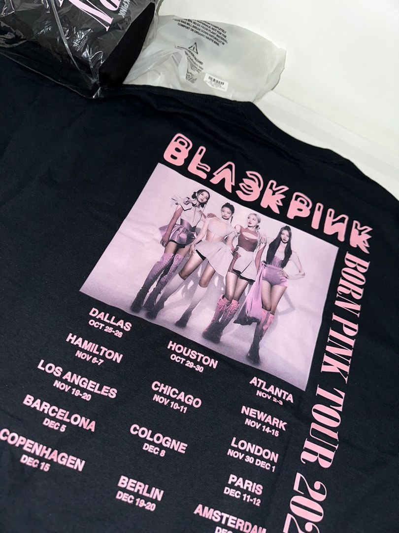 Blackpink born pink tour shirt official on hand, Hobbies & Toys ...