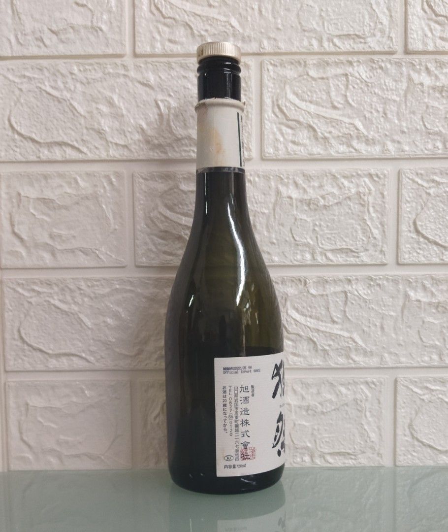 Botol bekas sake Dassai 39 Junmai Daiginjo 720ml, Antik, Pajangan di ...