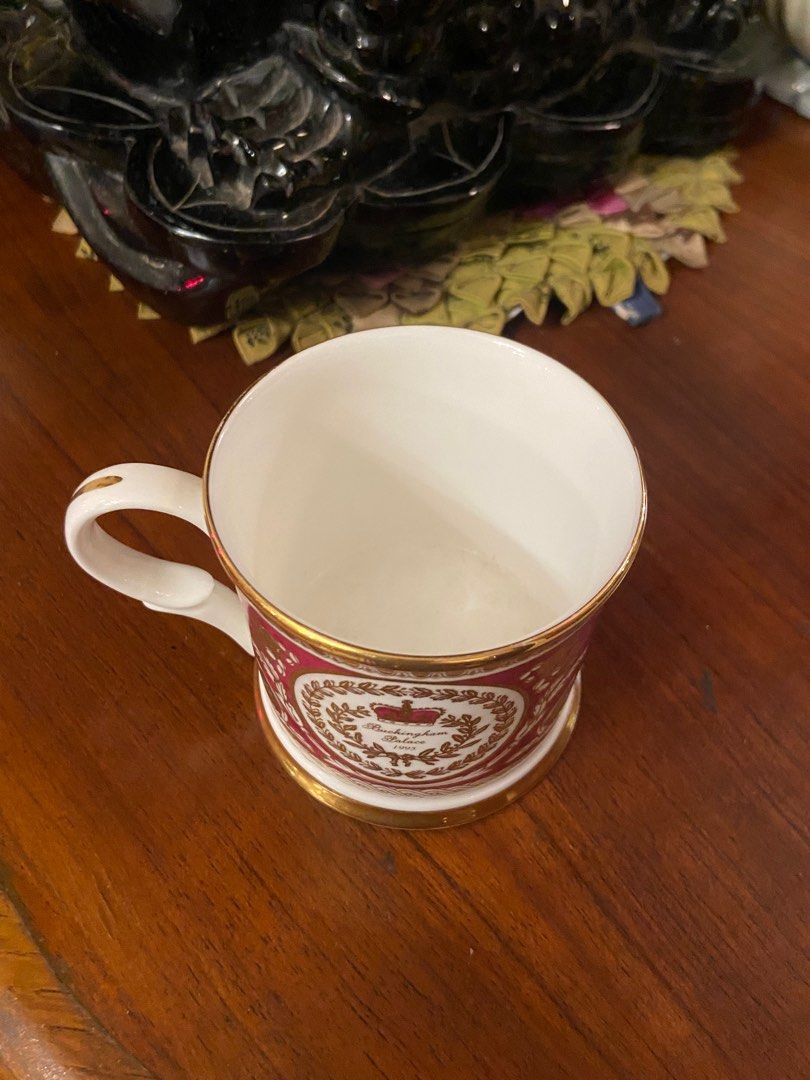 Buckingham Palace Mug 1995, Hobbies & Toys, Memorabilia & Collectibles, Vintage Collectibles on ...