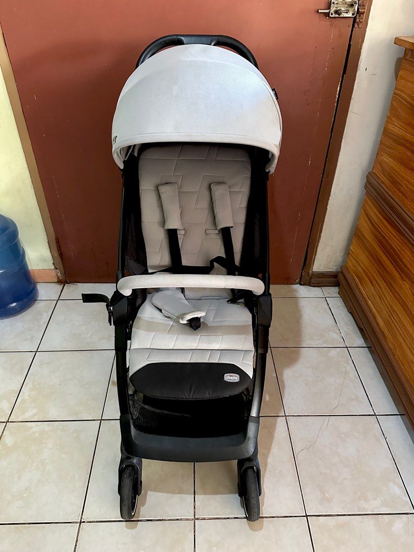 Chicco We stroller, Babies & Kids, Going Out, Strollers on Carousell