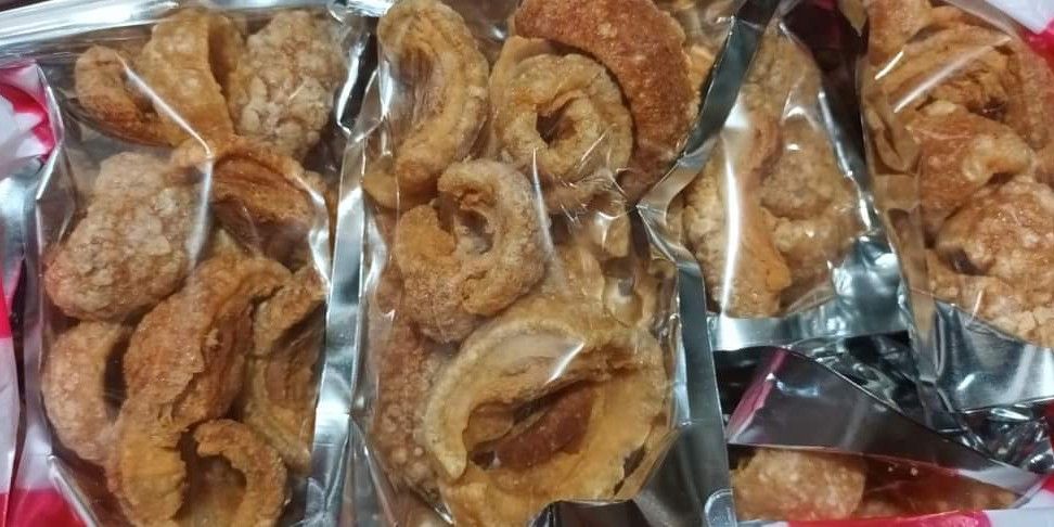 Chicharon ala bagnet from bulacan, Food & Drinks, Local Eats on Carousell