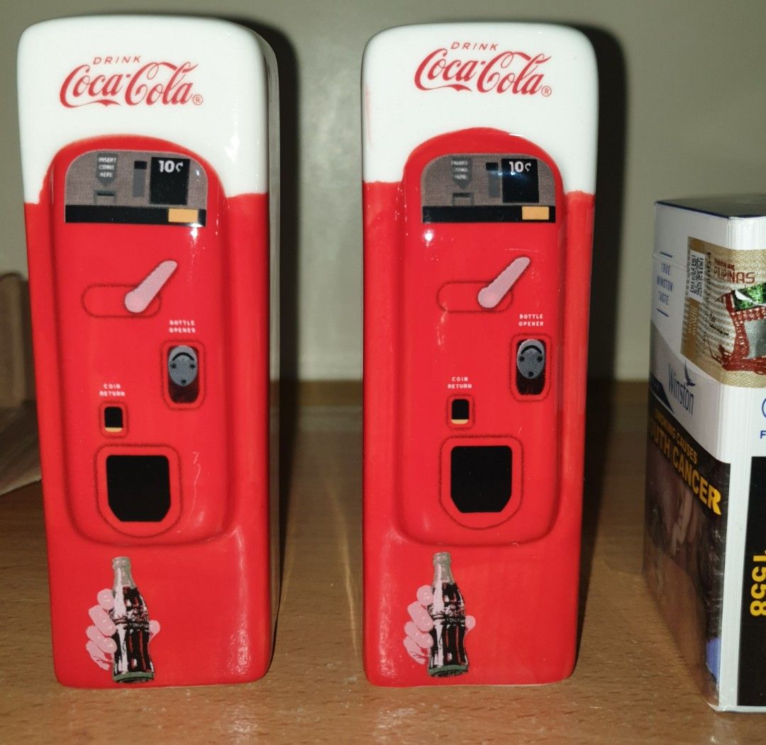 Coca Cola Vending Machine Salt and Pepper shaker, Furniture & Home ...