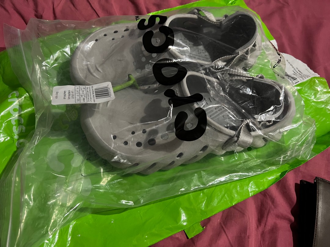 Crocs Echo Clog, Men's Fashion, Footwear, Flipflops and Slides on Carousell